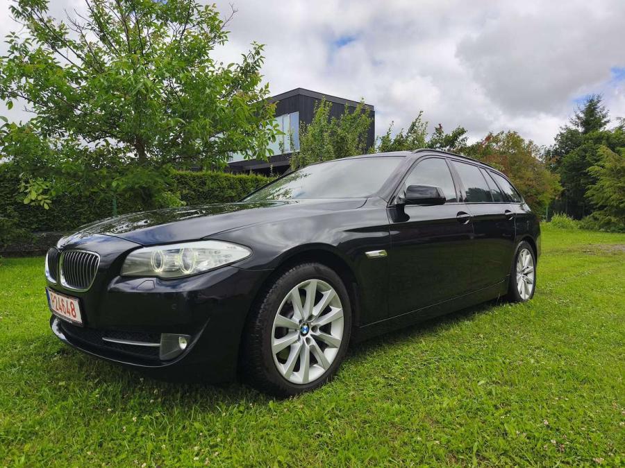 Melns BMW 520 2011 Kauņa, ar dzinēja tilpumu 2.00 L un nobraukumu 283 tūkst. km par 8000 €, foto 1 vietnē AUTOMOTO.COM.LV