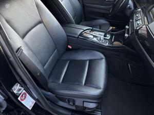 Black BMW 520 2011 in Kretinga, with an engine capacity of 2.00 L and mileage of 352 thousand km for 7800 €, photo 18 on AUTOMOTO.COM.LV