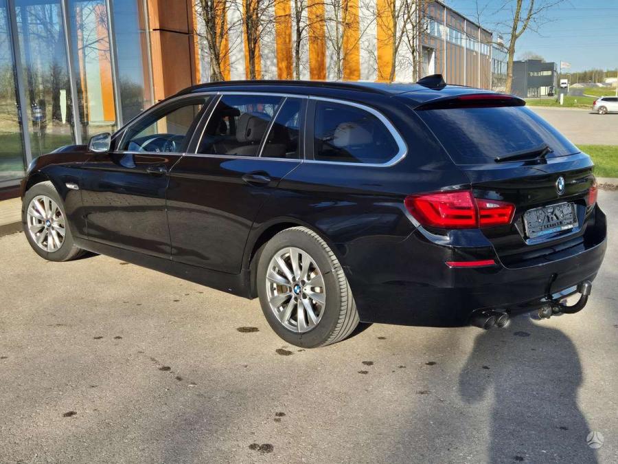 Melns BMW 520 2011 Kauņa, ar dzinēja tilpumu 0.00 L un nobraukumu 435 tūkst. km par 6900 €, foto 4 vietnē AUTOMOTO.COM.LV