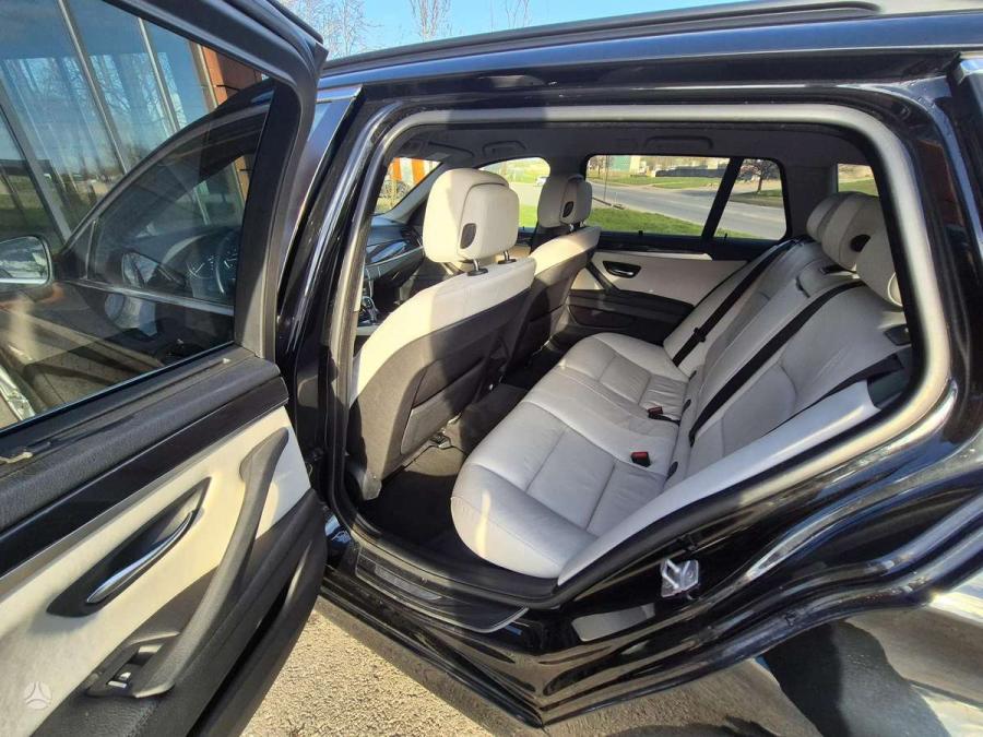 Melns BMW 520 2011 Kauņa, ar dzinēja tilpumu 0.00 L un nobraukumu 435 tūkst. km par 6900 €, foto 11 vietnē AUTOMOTO.COM.LV
