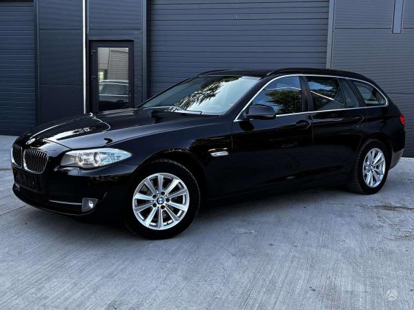Melns BMW 520 2011 Utena, ar dzinēja tilpumu 2.00 L un nobraukumu 330 tūkst. km par 6600 €, foto 3 vietnē AUTOMOTO.COM.LV