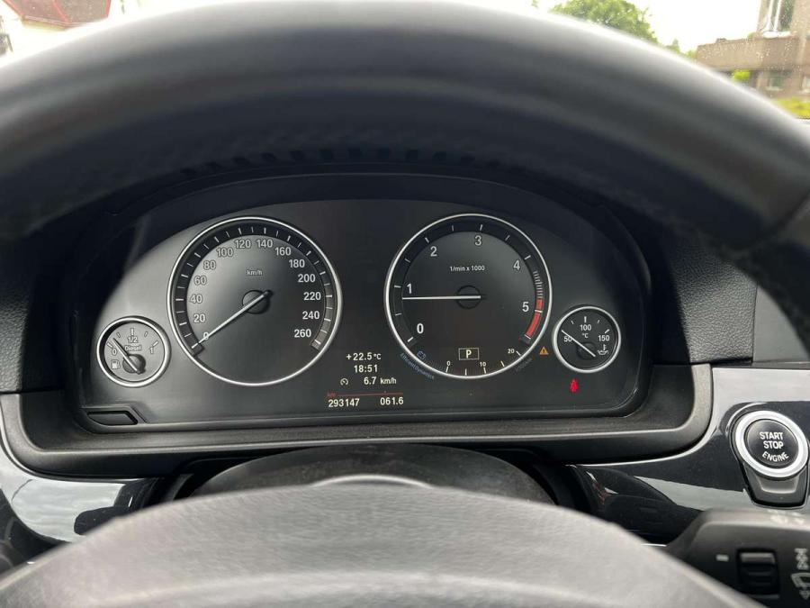 Melns BMW 520 2011 Ukmergė, ar dzinēja tilpumu 2.00 L un nobraukumu 293 tūkst. km par 6650 €, foto 26 vietnē AUTOMOTO.COM.LV
