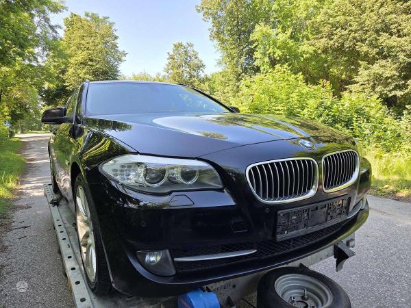 Черный БМВ 520 2011 в Вилкавишкис, объемом двигателя 2.00 л и пробегом 380 тыс. км за 4700 €, фото 2 на AUTOMOTO.COM.LV