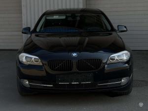 Black BMW 520 2011 in Kretinga, with an engine capacity of 2.00 L and mileage of 358 thousand km for 7700 €, photo 4 on AUTOMOTO.COM.LV