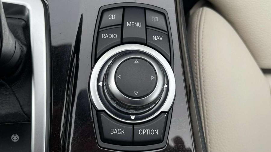 Black BMW 520 2011 in Marijampole, with an engine capacity of 2.00 L and mileage of 327 thousand km for 9900 €, photo 37 on AUTOMOTO.COM.LV