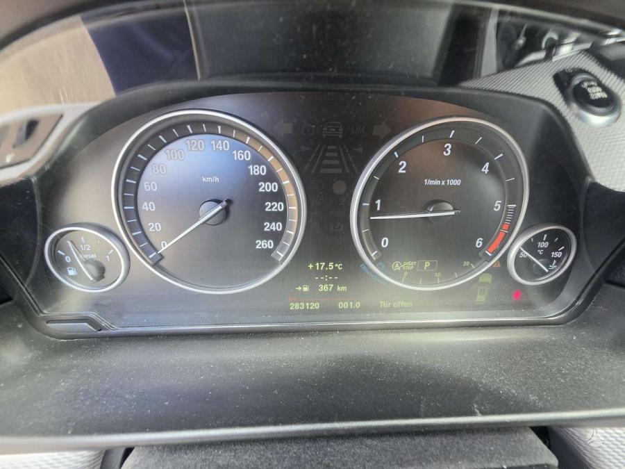 Black BMW 520 2011 in Kaunas, with an engine capacity of 2.00 L and mileage of 289 thousand km for 7888 €, photo 7 on AUTOMOTO.COM.LV