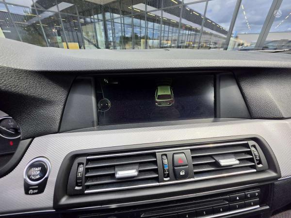 Black BMW 520 2011 in Kaunas, with an engine capacity of 2.00 L and mileage of 289 thousand km for 7888 €, photo 7 on AUTOMOTO.COM.LV
