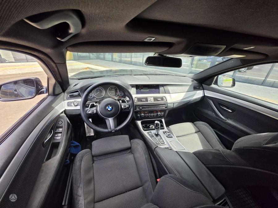 Black BMW 520 2011 in Kaunas, with an engine capacity of 2.00 L and mileage of 289 thousand km for 7888 €, photo 13 on AUTOMOTO.COM.LV