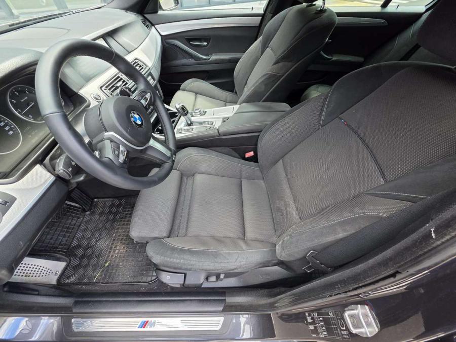 Black BMW 520 2011 in Kaunas, with an engine capacity of 2.00 L and mileage of 289 thousand km for 7888 €, photo 14 on AUTOMOTO.COM.LV