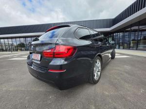 Black BMW 520 2011 in Kaunas, with an engine capacity of 2.00 L and mileage of 289 thousand km for 7888 €, photo 33 on AUTOMOTO.COM.LV