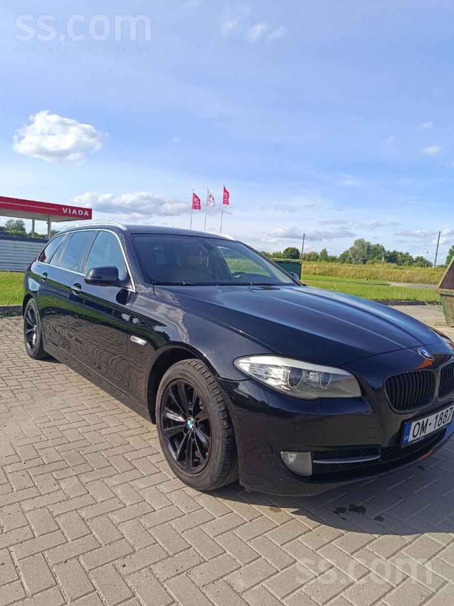 Melns BMW 520 2011 Rīga, ar dzinēja tilpumu 2.00 L un nobraukumu 340 tūkst. km par 5650 €, foto 1 vietnē AUTOMOTO.COM.LV