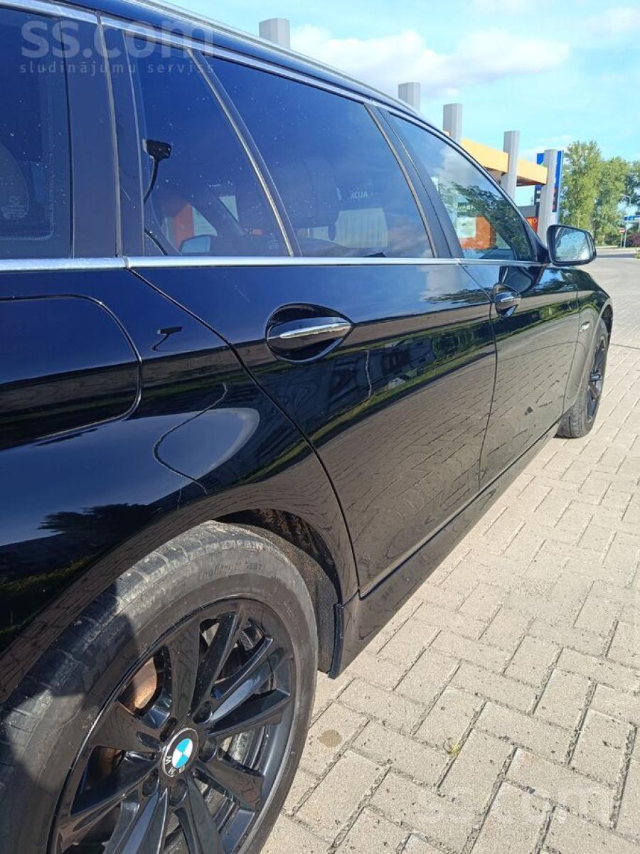 Melns BMW 520 2011 Rīga, ar dzinēja tilpumu 2.00 L un nobraukumu 340 tūkst. km par 5650 €, foto 4 vietnē AUTOMOTO.COM.LV