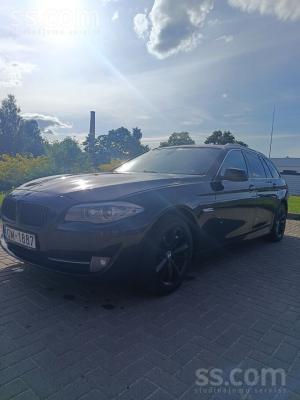 Melns BMW 520 2011 Rīga, ar dzinēja tilpumu 2.00 L un nobraukumu 340 tūkst. km par 5650 €, foto 9 vietnē AUTOMOTO.COM.LV