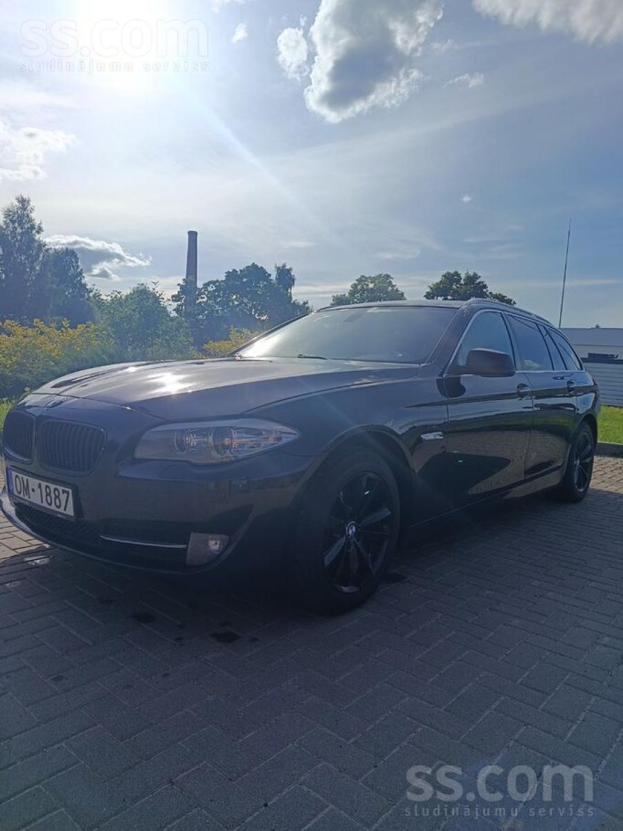 Melns BMW 520 2011 Rīga, ar dzinēja tilpumu 2.00 L un nobraukumu 340 tūkst. km par 5650 €, foto 9 vietnē AUTOMOTO.COM.LV