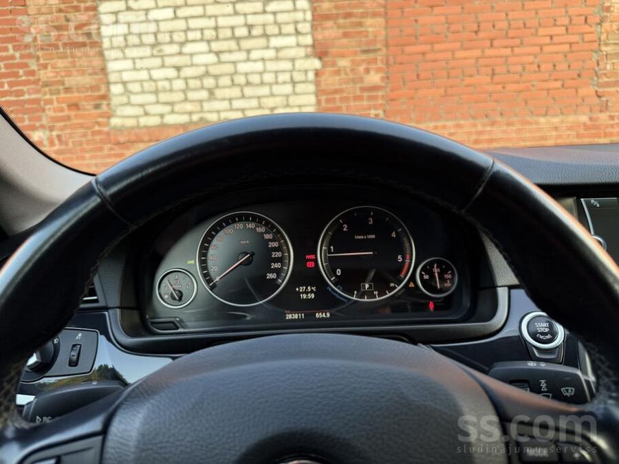 Black BMW 520 2011 in Cesis, with an engine capacity of 2.00 L and mileage of 280 thousand km for 8250 €, photo 12 on AUTOMOTO.COM.LV