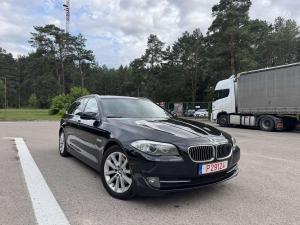 Black BMW 520 2011 in Druskininkai, with an engine capacity of 2.00 L and mileage of 309 thousand km for 6600 €, photo 3 on AUTOMOTO.COM.LV