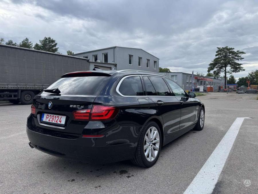 Black BMW 520 2011 in Druskininkai, with an engine capacity of 2.00 L and mileage of 309 thousand km for 6600 €, photo 7 on AUTOMOTO.COM.LV