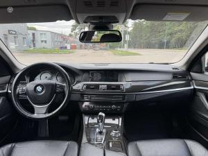 Black BMW 520 2011 in Druskininkai, with an engine capacity of 2.00 L and mileage of 309 thousand km for 6600 €, photo 11 on AUTOMOTO.COM.LV