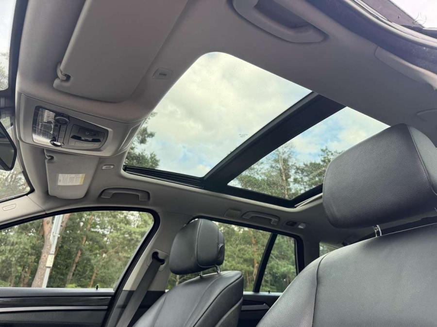 Black BMW 520 2011 in Druskininkai, with an engine capacity of 2.00 L and mileage of 309 thousand km for 6600 €, photo 15 on AUTOMOTO.COM.LV
