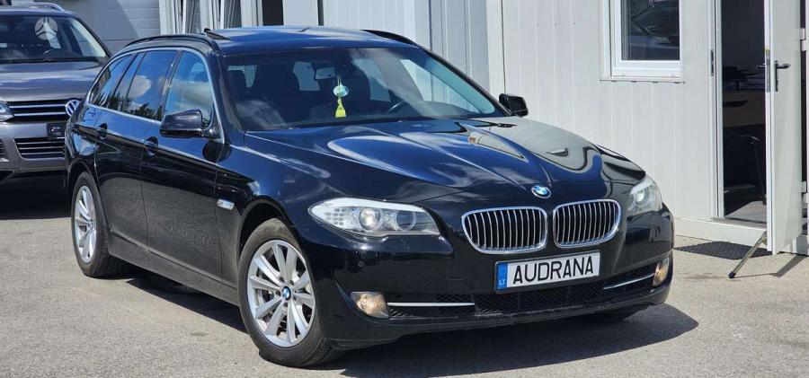 Melns BMW 520 2011 Kauņa, ar dzinēja tilpumu 2.00 L un nobraukumu 262 tūkst. km par 8950 €, foto 1 vietnē AUTOMOTO.COM.LV