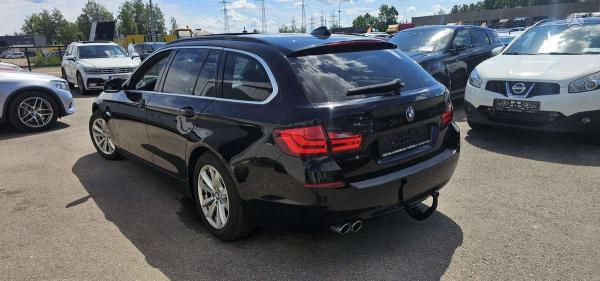 Black BMW 520 2011 in Kaunas, with an engine capacity of 2.00 L and mileage of 262 thousand km for 8950 €, photo 3 on AUTOMOTO.COM.LV