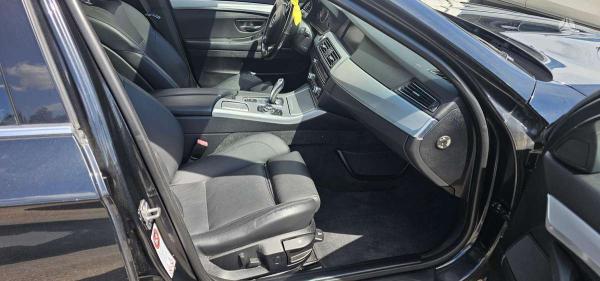 Black BMW 520 2011 in Kaunas, with an engine capacity of 2.00 L and mileage of 262 thousand km for 8950 €, photo 7 on AUTOMOTO.COM.LV