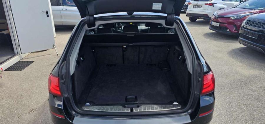 Melns BMW 520 2011 Kauņa, ar dzinēja tilpumu 2.00 L un nobraukumu 262 tūkst. km par 8950 €, foto 11 vietnē AUTOMOTO.COM.LV
