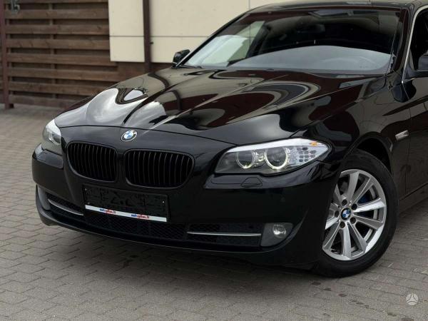 Melns BMW 520 2011 Kretinga, ar dzinēja tilpumu 2.00 L un nobraukumu 352 tūkst. km par 7800 €, foto 6 vietnē AUTOMOTO.COM.LV