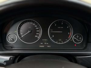 Black BMW 520 2011 in Kretinga, with an engine capacity of 2.00 L and mileage of 352 thousand km for 7800 €, photo 15 on AUTOMOTO.COM.LV