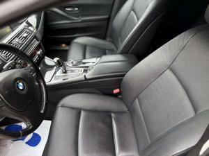 Black BMW 520 2011 in Kretinga, with an engine capacity of 2.00 L and mileage of 352 thousand km for 7800 €, photo 19 on AUTOMOTO.COM.LV