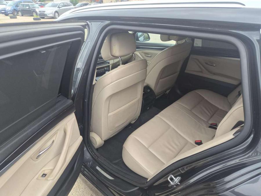 Melns BMW 520 2011 Utena, ar dzinēja tilpumu 2.00 L un nobraukumu 268 tūkst. km par 6750 €, foto 13 vietnē AUTOMOTO.COM.LV