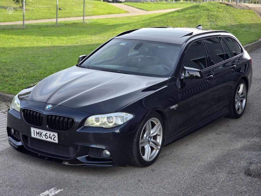 Black BMW 520 2011 in Radviliskis, with an engine capacity of 2.00 L and mileage of 278 thousand km for 8800 €, photo 3 on AUTOMOTO.COM.LV