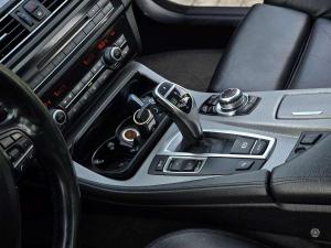 Black BMW 520 2011 in Radviliskis, with an engine capacity of 2.00 L and mileage of 278 thousand km for 8800 €, photo 12 on AUTOMOTO.COM.LV