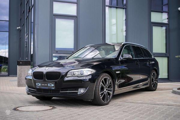 Black BMW 520 2011 in Kaunas, with an engine capacity of 2.00 L and mileage of 284 thousand km for 7550 €, photo 2 on AUTOMOTO.COM.LV