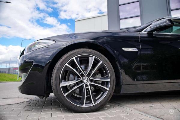 Black BMW 520 2011 in Kaunas, with an engine capacity of 2.00 L and mileage of 284 thousand km for 7550 €, photo 6 on AUTOMOTO.COM.LV
