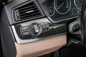 Black BMW 520 2011 in Kaunas, with an engine capacity of 2.00 L and mileage of 284 thousand km for 7550 €, photo 28 on AUTOMOTO.COM.LV
