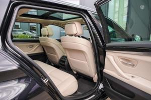 Black BMW 520 2011 in Kaunas, with an engine capacity of 2.00 L and mileage of 284 thousand km for 7550 €, photo 33 on AUTOMOTO.COM.LV