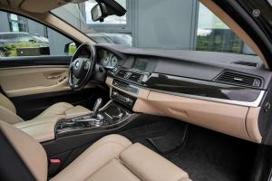 Black BMW 520 2011 in Kaunas, with an engine capacity of 2.00 L and mileage of 284 thousand km for 7550 €, photo 37 on AUTOMOTO.COM.LV