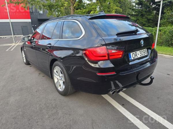 Melns BMW 520 2011 Rīga, ar dzinēja tilpumu 2.00 L un nobraukumu 0 tūkst. km par 8500 €, foto 5 vietnē AUTOMOTO.COM.LV