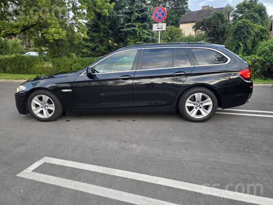 Melns BMW 520 2011 Rīga, ar dzinēja tilpumu 2.00 L un nobraukumu 0 tūkst. km par 8500 €, foto 7 vietnē AUTOMOTO.COM.LV