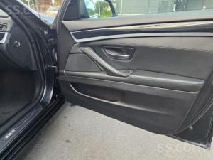Melns BMW 520 2011 Rīga, ar dzinēja tilpumu 2.00 L un nobraukumu 0 tūkst. km par 8500 €, foto 14 vietnē AUTOMOTO.COM.LV