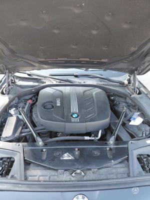 Black BMW 520 2011 in Marijampole, with an engine capacity of 2.00 L and mileage of 329 thousand km for 6600 €, photo 15 on AUTOMOTO.COM.LV