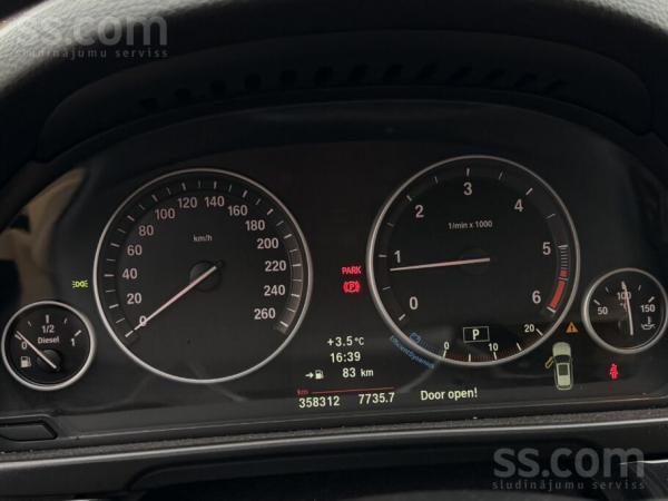 BMW 520 2011 in Riga on AUTOMOTO.COM.LV Black BMW 520 2011 in Riga, with an engine capacity of 2.00 L and mileage of 360 thousand km for 5499 ā¬, photo 8 on AUTOMOTO.COM.LV