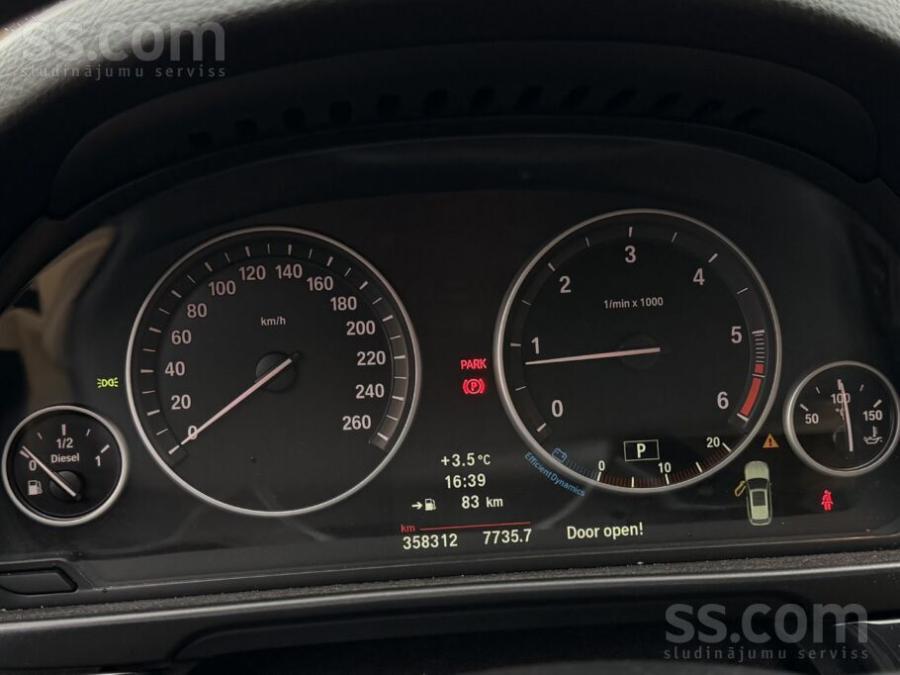 Black BMW 520 2011 in Riga, with an engine capacity of 2.00 L and mileage of 360 thousand km for 5499 €, photo 8 on AUTOMOTO.COM.LV