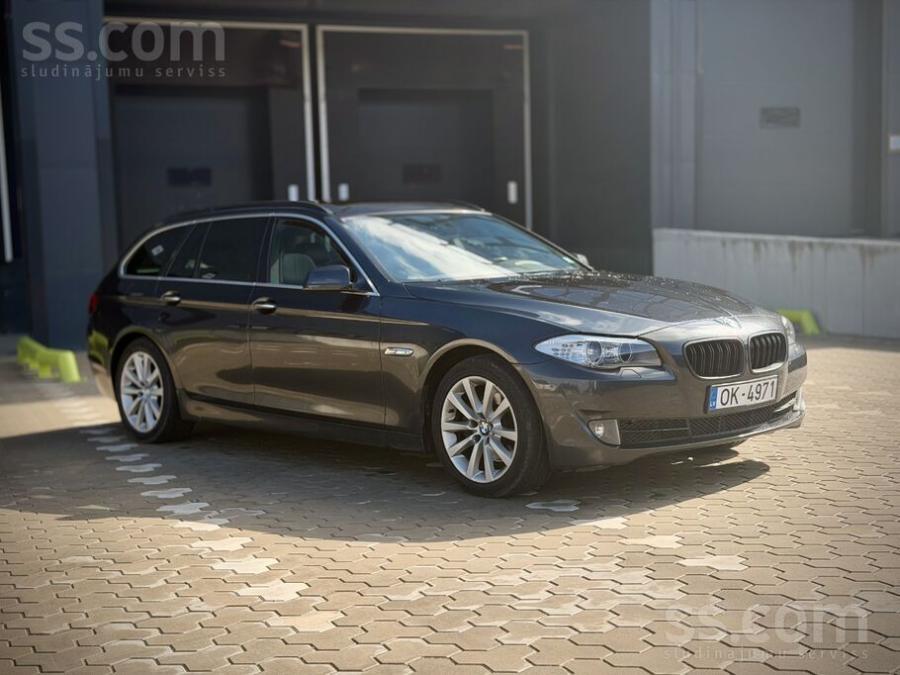 Melns BMW 520 2011 Rīga, ar dzinēja tilpumu 2.00 L un nobraukumu 301 tūkst. km par 7800 €, foto 4 vietnē AUTOMOTO.COM.LV