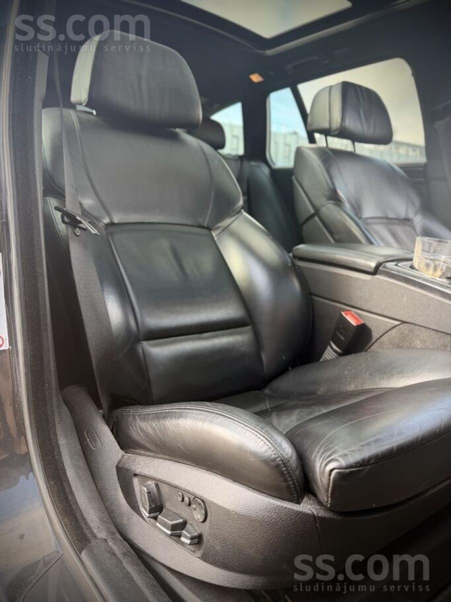 Melns BMW 520 2011 Rīga, ar dzinēja tilpumu 2.00 L un nobraukumu 301 tūkst. km par 7800 €, foto 14 vietnē AUTOMOTO.COM.LV