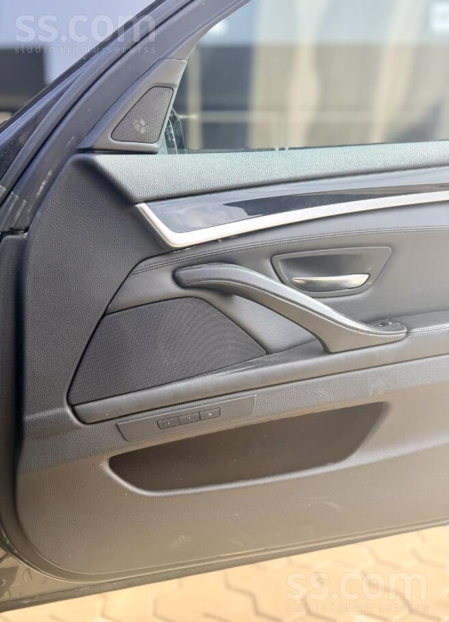 Melns BMW 520 2011 Rīga, ar dzinēja tilpumu 2.00 L un nobraukumu 301 tūkst. km par 7800 €, foto 17 vietnē AUTOMOTO.COM.LV