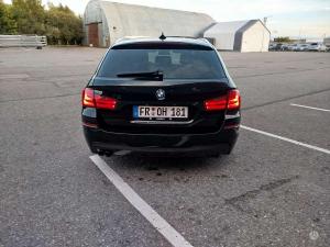 Black BMW 520 2011 in Kaunas, with an engine capacity of 2.00 L and mileage of 341 thousand km for 7999 €, photo 4 on AUTOMOTO.COM.LV