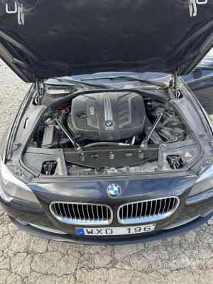 Melns BMW 520 2011 Šauļi, ar dzinēja tilpumu 2.00 L un nobraukumu 217 tūkst. km par 3650 €, foto 18 vietnē AUTOMOTO.COM.LV