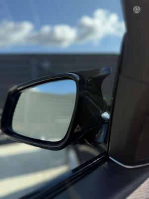 Black BMW 520 2011 in Kaunas, with an engine capacity of 2.00 L and mileage of 326 thousand km for 10000 €, photo 19 on AUTOMOTO.COM.LV